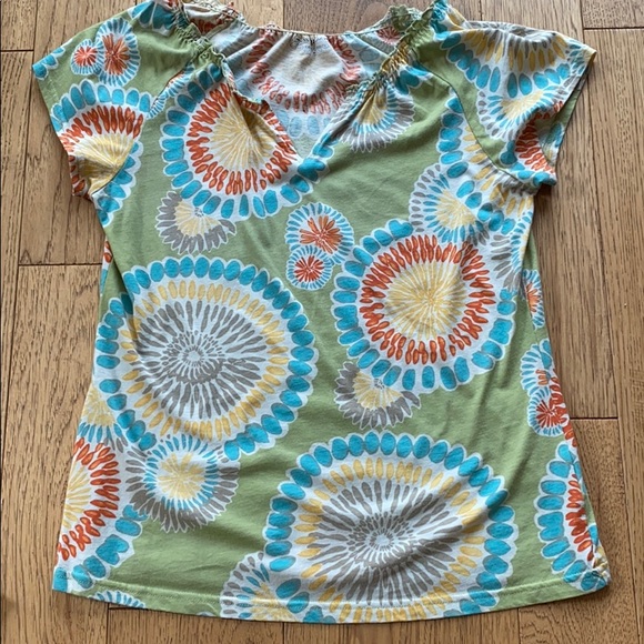Tops | Royal Robbins Patterned Top With Green Background | Poshmark
